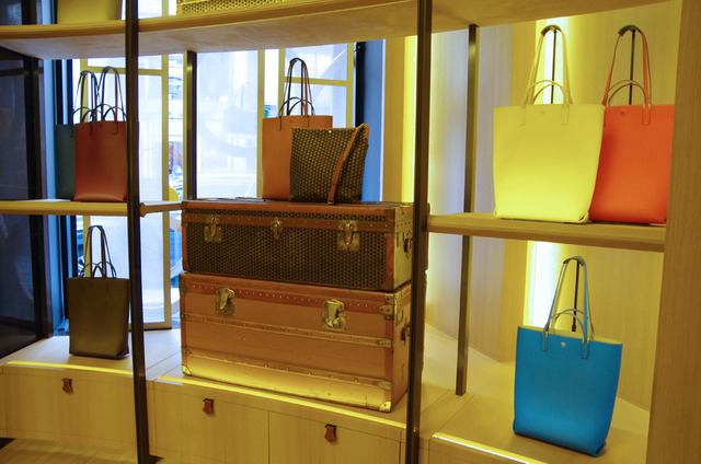 Arnault-backed bag brand "Moynat" opens its first limited-edition shop ...