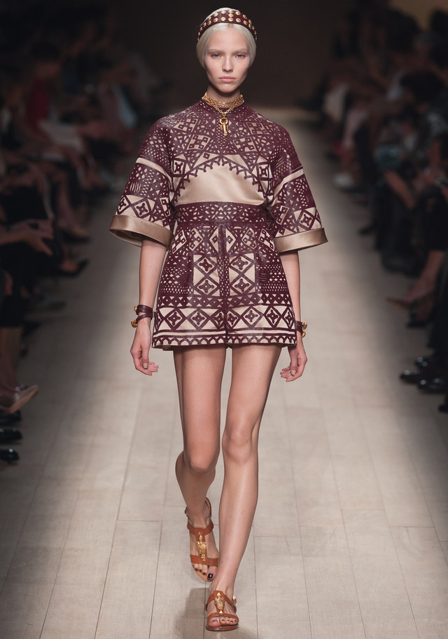 Valentino presents exotic embroidered couture for women in Paris for ...