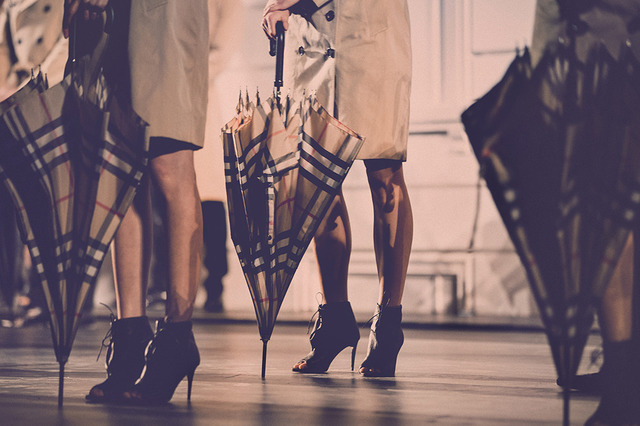 Burberry Shanghai flagship store opens, hosting a major event with ...