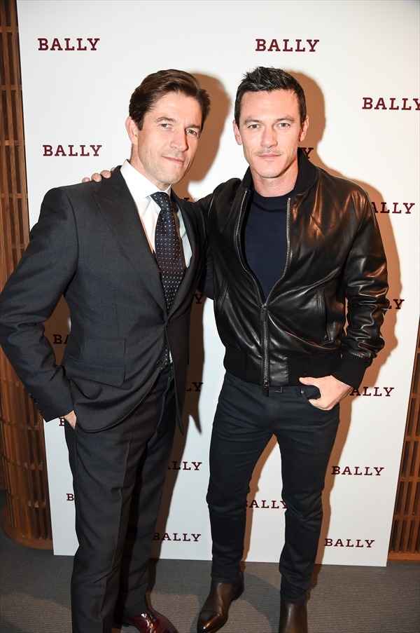 Bally opens first flagship store in decades in London | PHOTO(12/15 ...