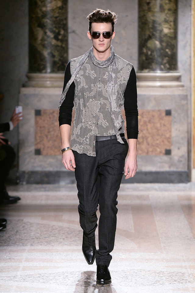 Roberto Cavalli's 2015-2016 Autumn/Winter collection evokes memories of ...