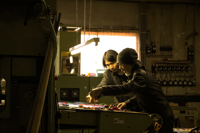 Yoshikazu Yamagata of Written and Riichi Sawa, who works on needle ...