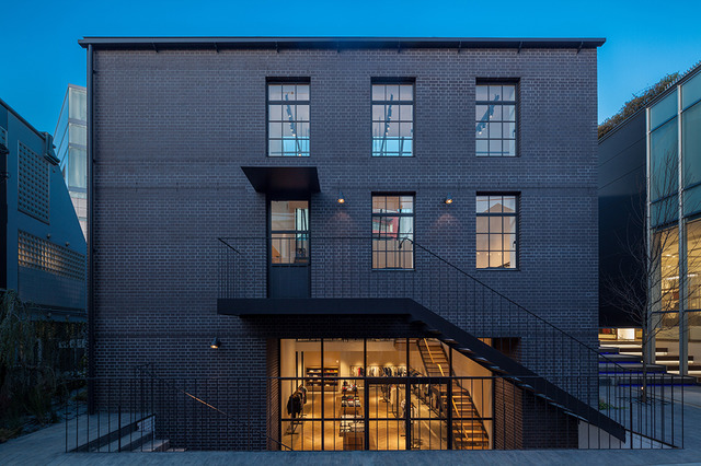 Fred Perry's world's largest flagship store opens in Jingumae | PHOTO(3 ...