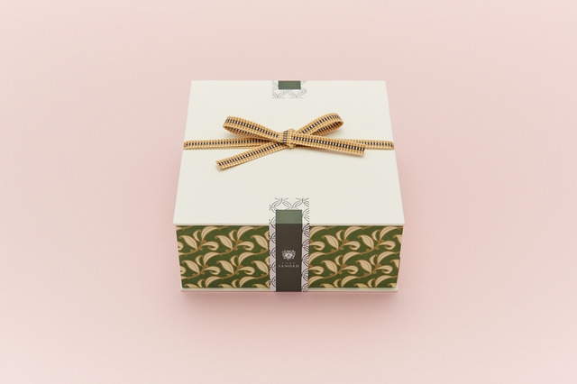 A perfect gift for someone of higher rank. Sanoa's "Kaze no Musubi ...