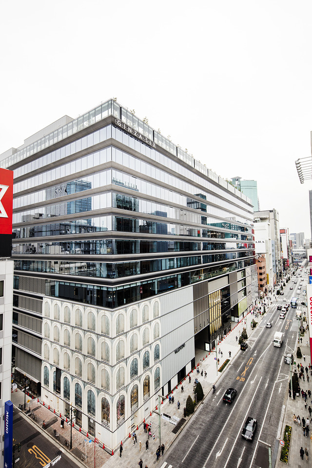 A look inside Ginza Six, the largest shopping mall in Ginza! A ...