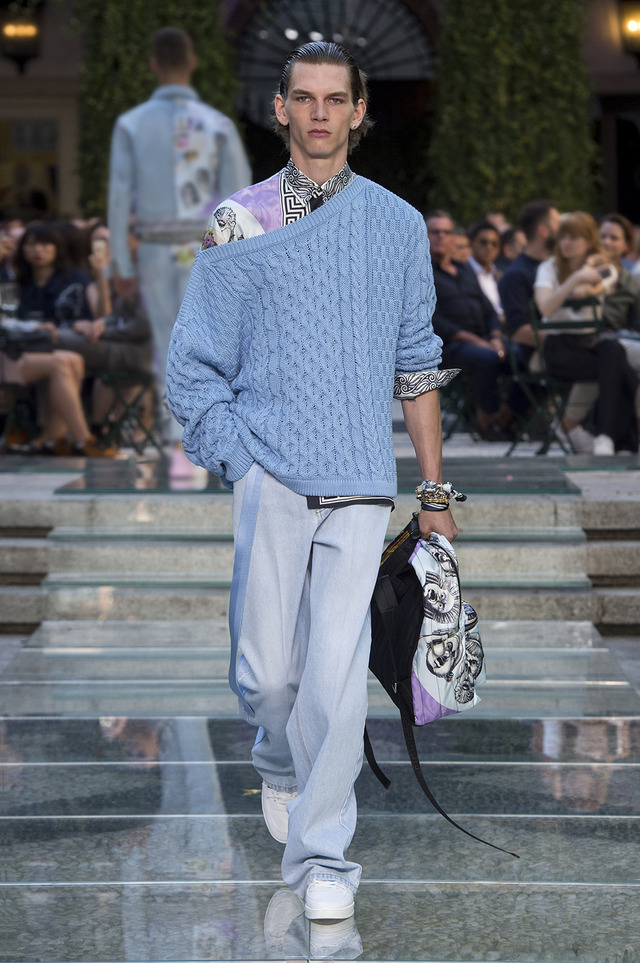 [LOOK] Versace 2018 Spring/Summer Men's Collection | PHOTO(29/52 ...