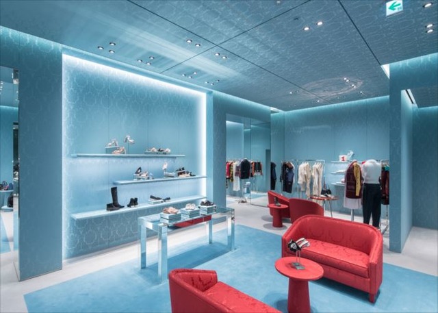 Miu Miu Kobe store opens! The interior is renovated with a pale blue ...