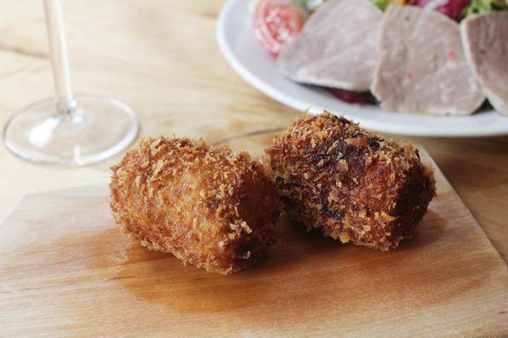 A visit to Nishitomiya Croquette Shop in Kyoto: A unique croquette born ...
