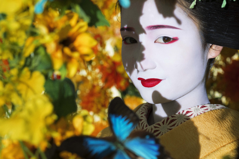 A photo exhibition featuring approximately 120 works by Mika Ninagawa ...