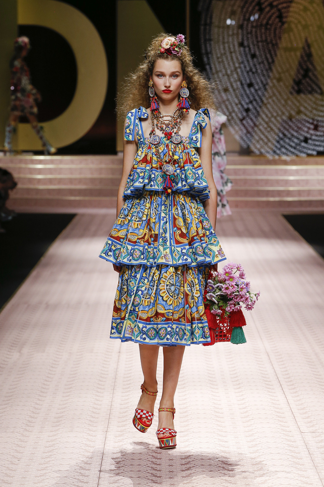 [LOOK] Dolce & Gabbana 2019 Spring/Summer Women's Collection | PHOTO ...