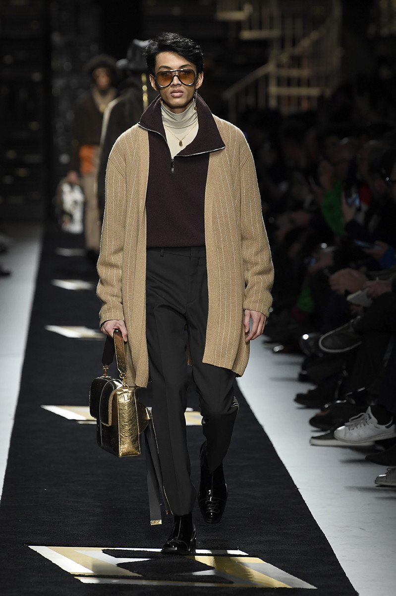 [LOOK] Fendi 2019-20 Fall/Winter Men's Collection | PHOTO(18/81 ...