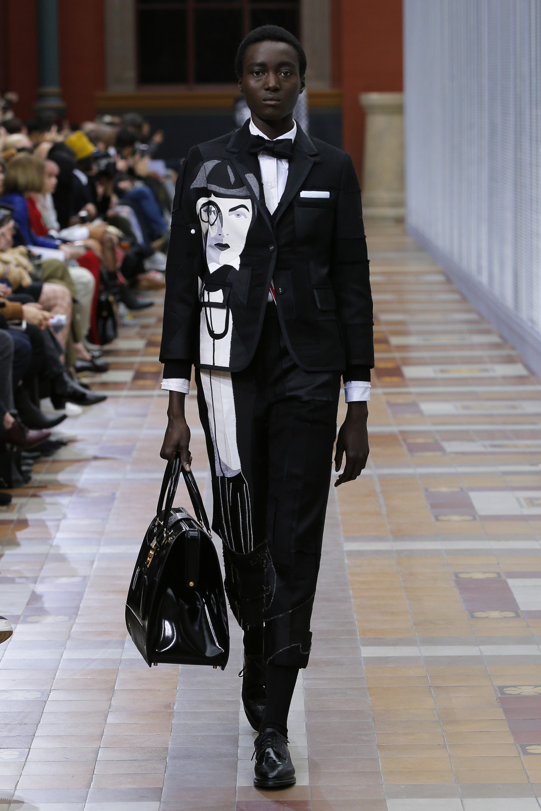 Thom Browne, all models dressed as men [2019-20 Fall/Winter Women's ...