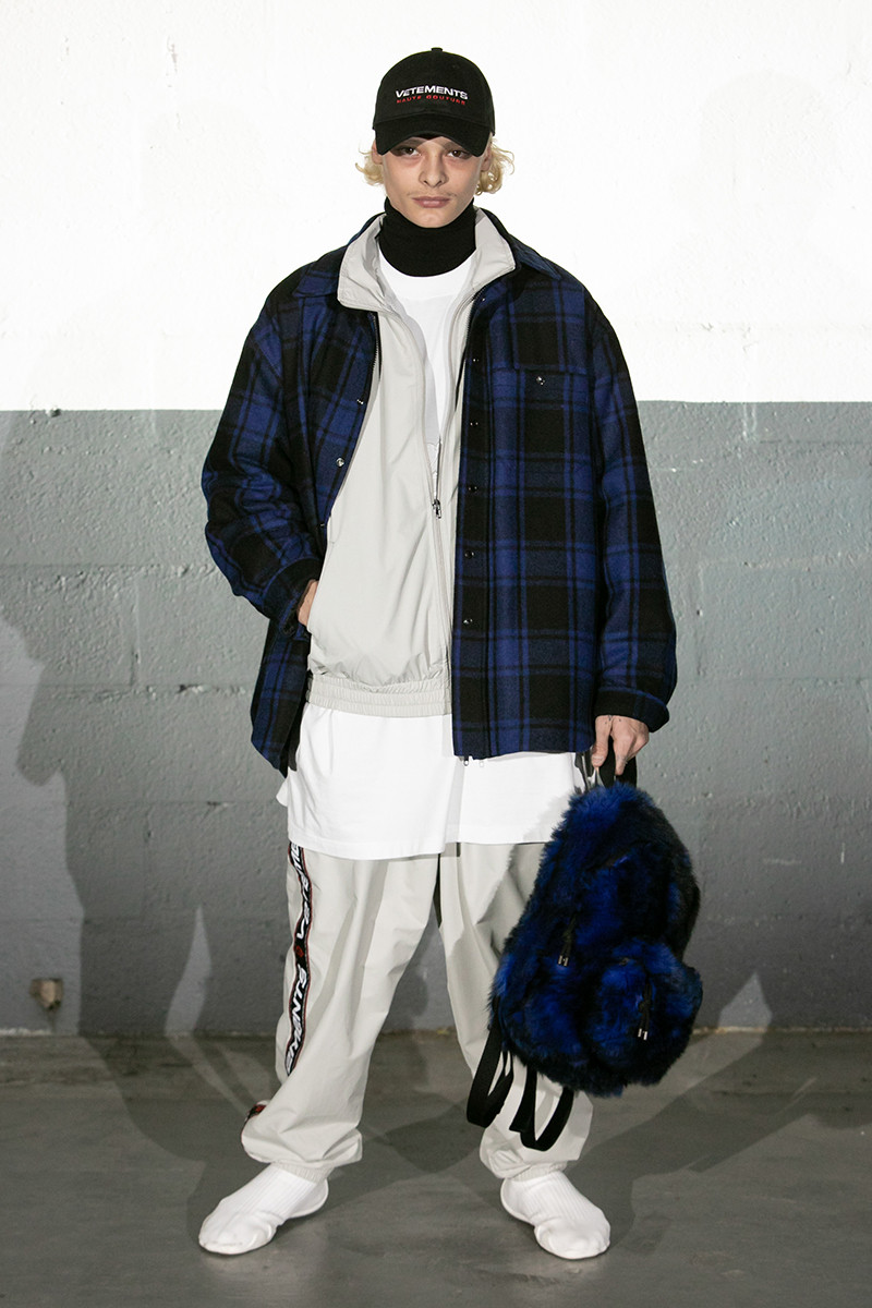 [LOOK] Vetements 2020-21 Fall/Winter Collection | PHOTO(17/82 ...