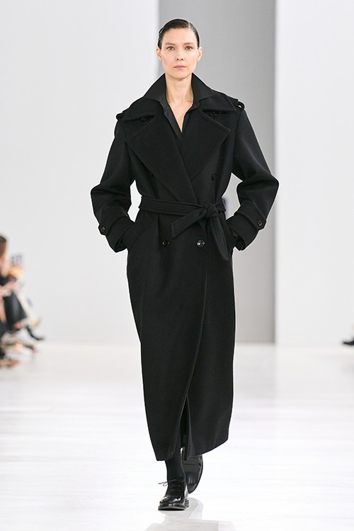 [LOOK] Max Mara unveils its Fall/Winter 2024 collection | PHOTO(39/49 ...